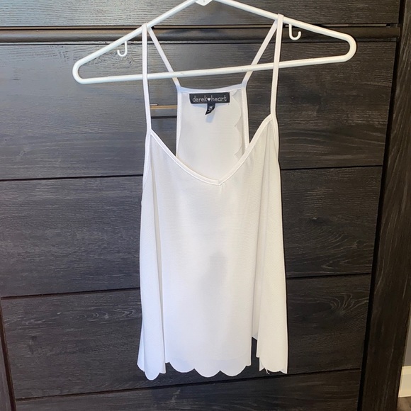 Tops | Flowy White Top With Open Back | Poshmark